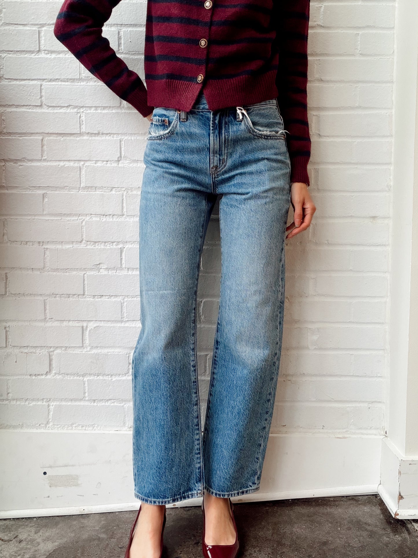 LEXI MID RISE BOWED STRAIGH JEAN – SteamRoller Blues Heights